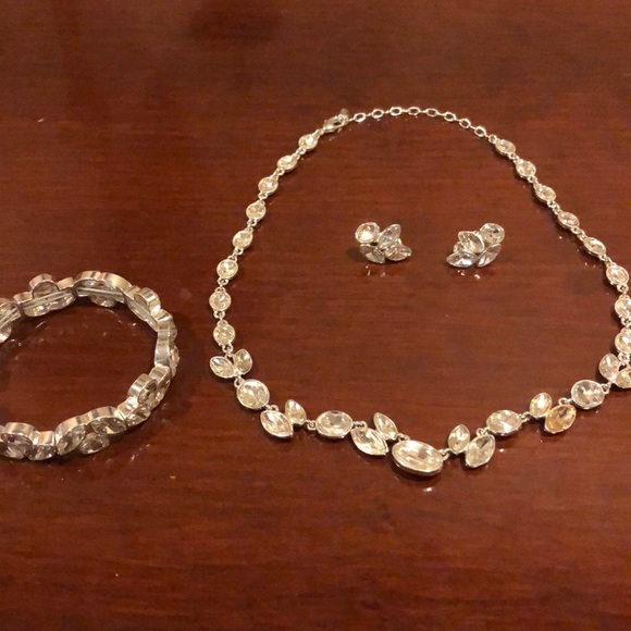 Jewelry | Matching Necklace Earring And Bracelet Set | Poshmark